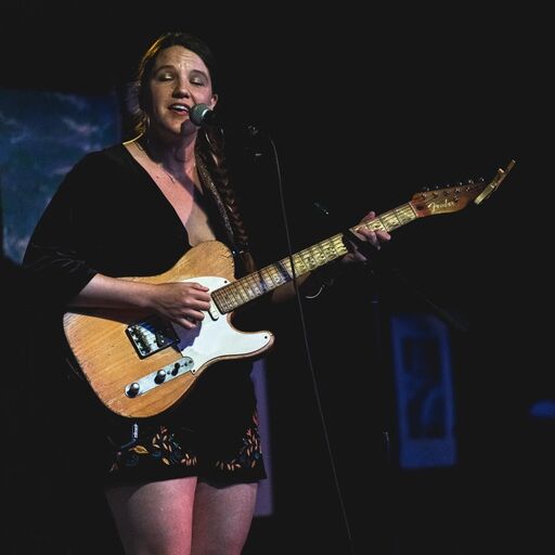 @lindsaywhitemusic Lnk.Bio · link in bio